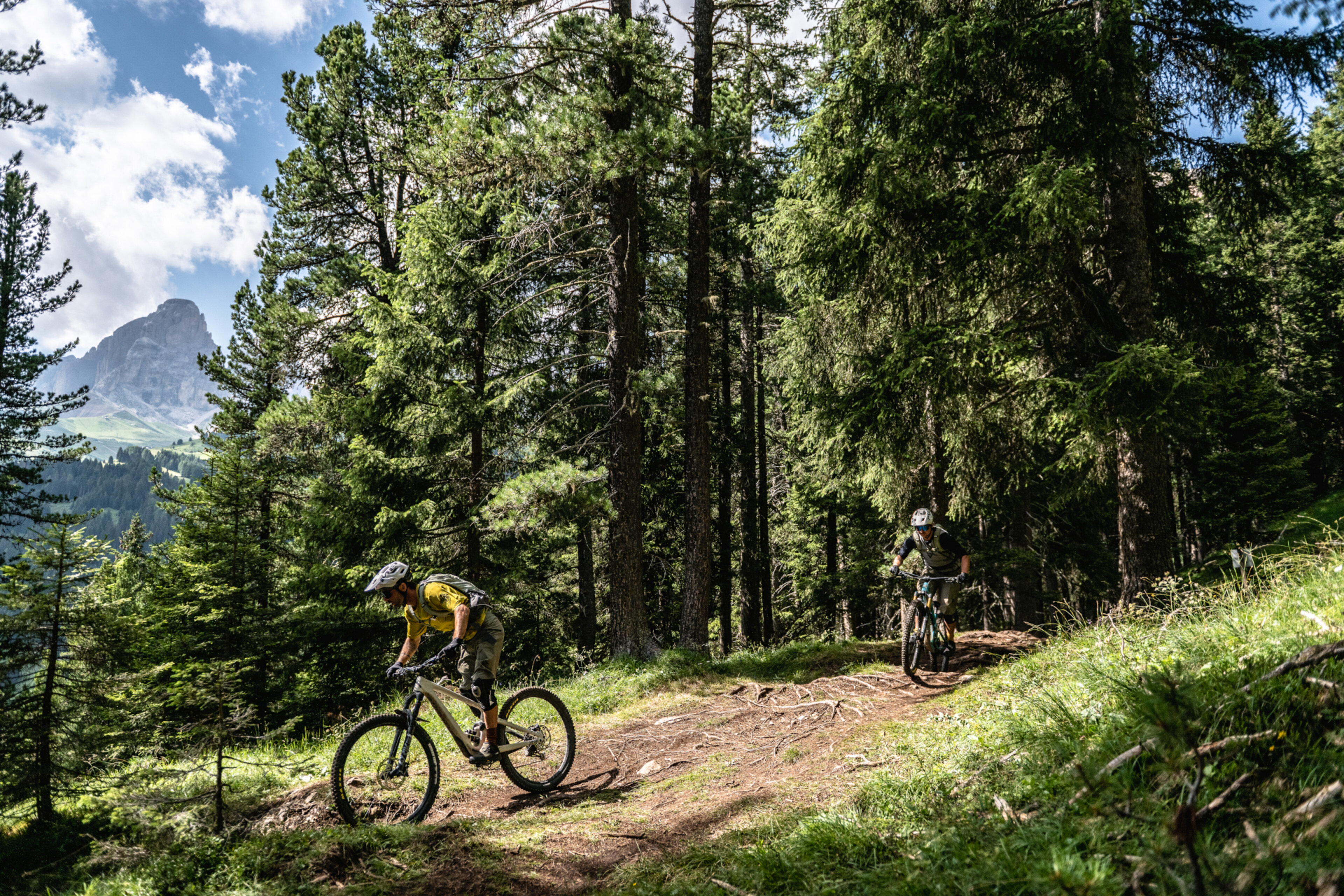 Bike and MTB tours in Val di Fassa