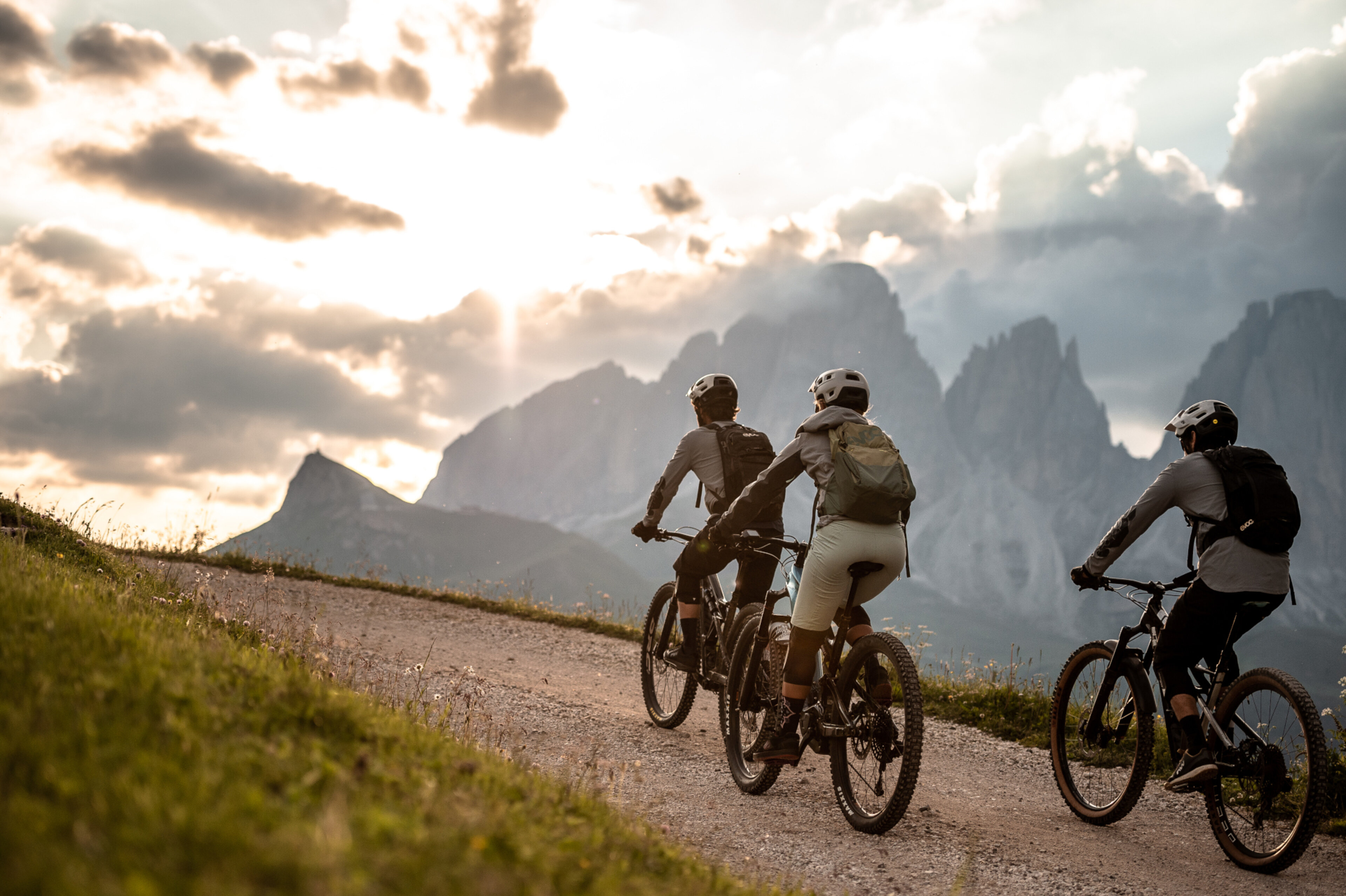 Sellaronda MTB Tour from Canazei | Map, GPX, Lifts & Bike Pass