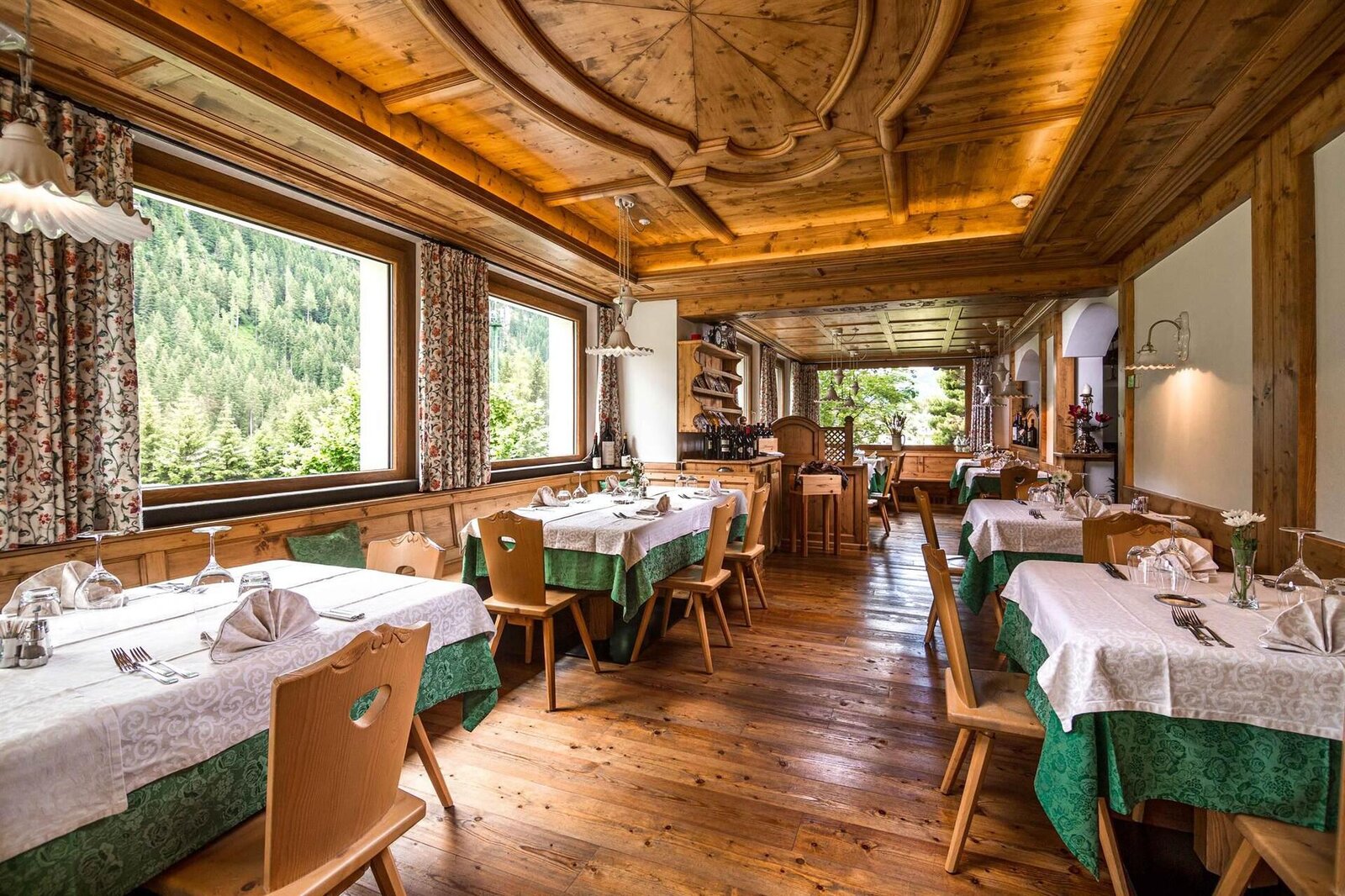 Hotel - Salvan - Campitello di Fassa - Val di Fassa - Dolomiti